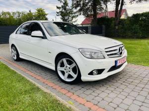 Белый Мерседес Ц 300 2008 в Тракай, объемом двигателя 1.80 л и пробегом 271 тыс. км за 5350 €, фото  на AUTOMOTO.COM.LV