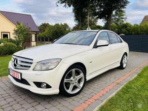 Белый Мерседес Ц 300 2008 в Тракай, объемом двигателя 1.80 л и пробегом 271 тыс. км за 5350 €, фото 3 на AUTOMOTO.COM.LV