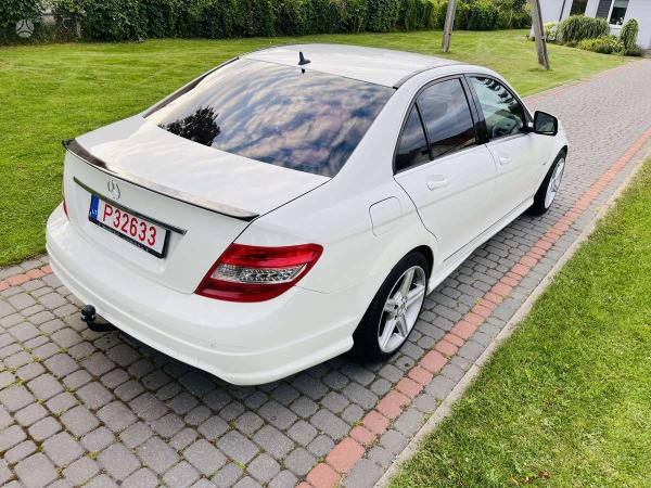 Белый Мерседес Ц 300 2008 в Тракай, объемом двигателя 1.80 л и пробегом 271 тыс. км за 5350 €, фото 7 на AUTOMOTO.COM.LV