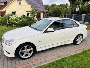 Белый Мерседес Ц 300 2008 в Тракай, объемом двигателя 1.80 л и пробегом 271 тыс. км за 5350 €, фото 25 на AUTOMOTO.COM.LV