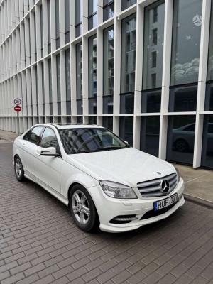 White Mercedes-Benz C 300 2011 in Kaunas, with an engine capacity of 3.00 L and mileage of 283 thousand km for 8200 €, photo  on AUTOMOTO.COM.LV