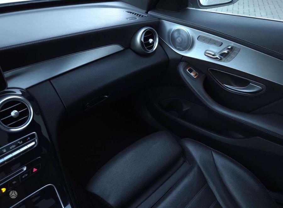 Balts Mercedes-Benz C 300 2014 Kauņa, ar dzinēja tilpumu 2.14 L un nobraukumu 240 tūkst. km par 14500 €, foto 18 vietnē AUTOMOTO.COM.LV