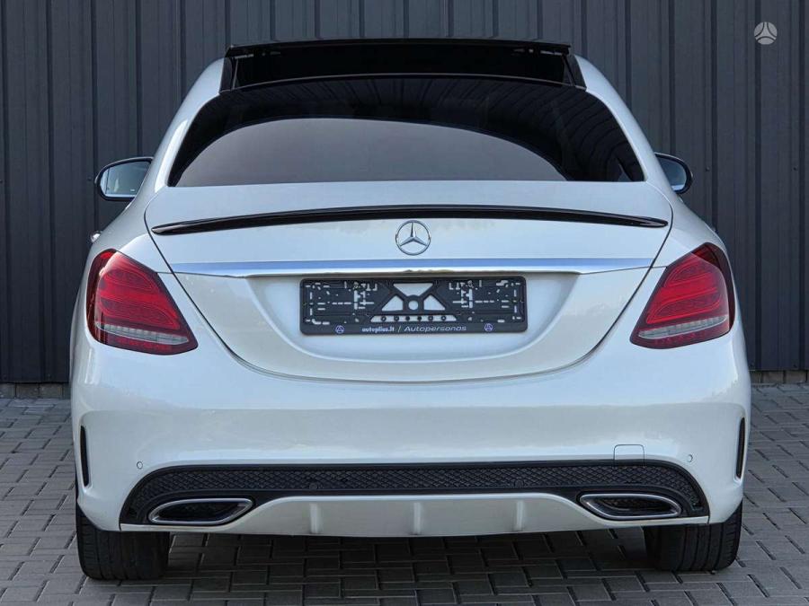White Mercedes-Benz C 300 2014 in Kaunas, with an engine capacity of 2.14 L and mileage of 240 thousand km for 14500 €, photo 9 on AUTOMOTO.COM.LV
