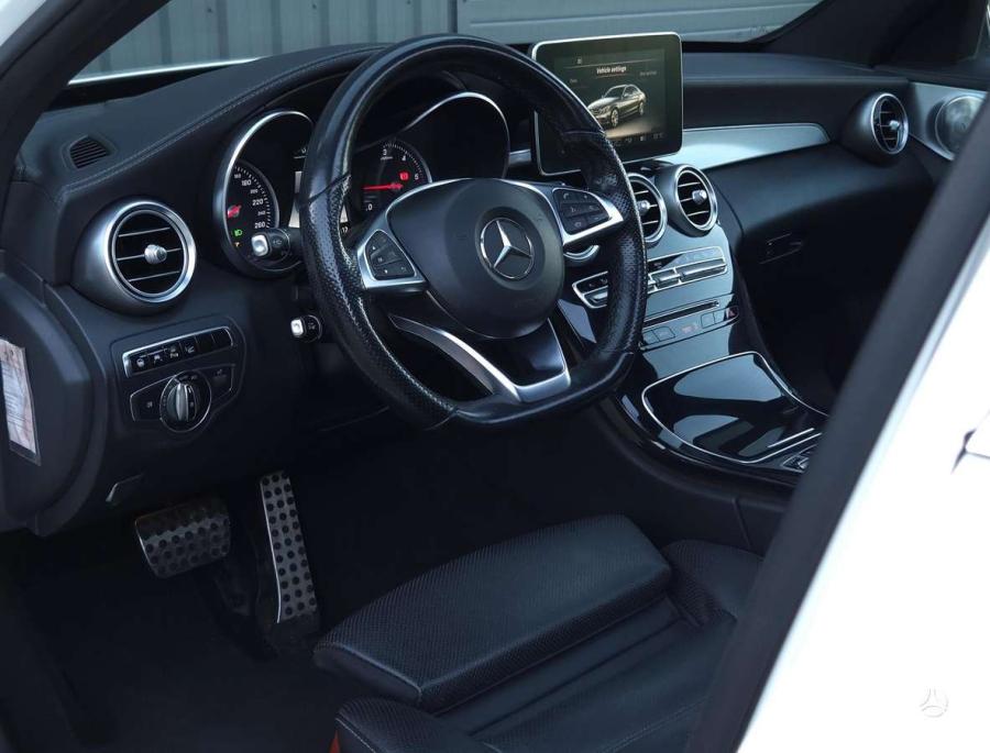 White Mercedes-Benz C 300 2014 in Kaunas, with an engine capacity of 2.14 L and mileage of 240 thousand km for 14500 €, photo 12 on AUTOMOTO.COM.LV