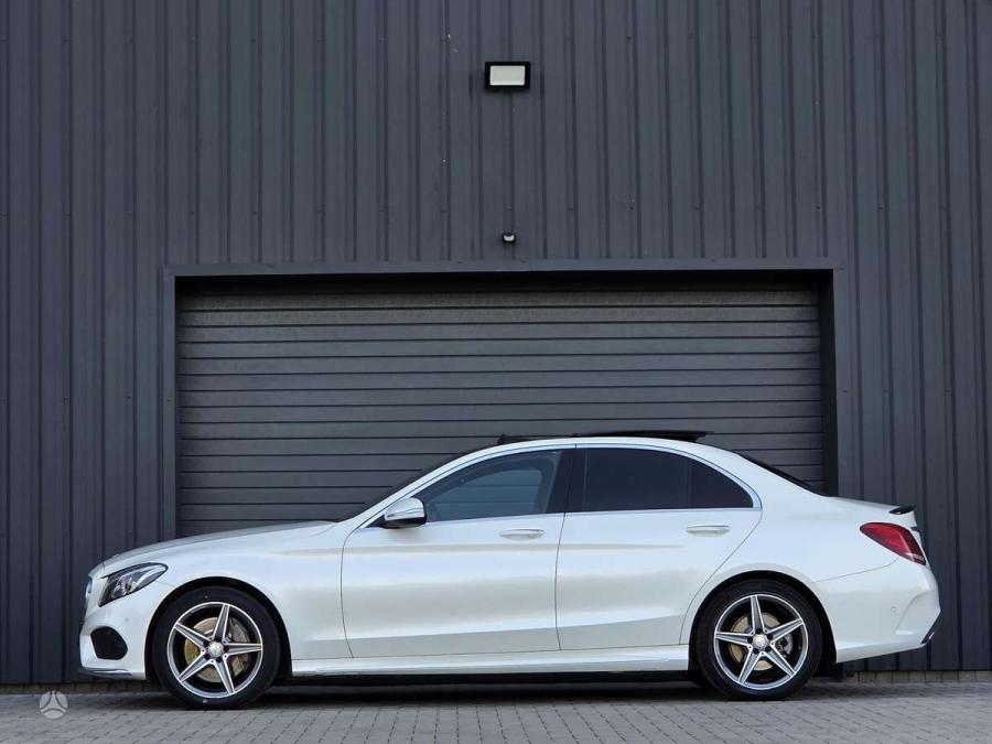 Белый Мерседес Ц 300 2014 в Каунас, объемом двигателя 2.14 л и пробегом 240 тыс. км за 14500 €, фото 3 на AUTOMOTO.COM.LV