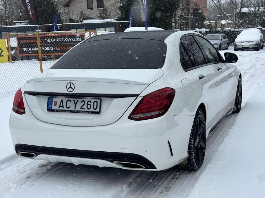 Balts Mercedes-Benz C 300 2015 Viļņa, ar dzinēja tilpumu 2.00 L un nobraukumu 130 tūkst. km par 17000 €, foto 4 vietnē AUTOMOTO.COM.LV