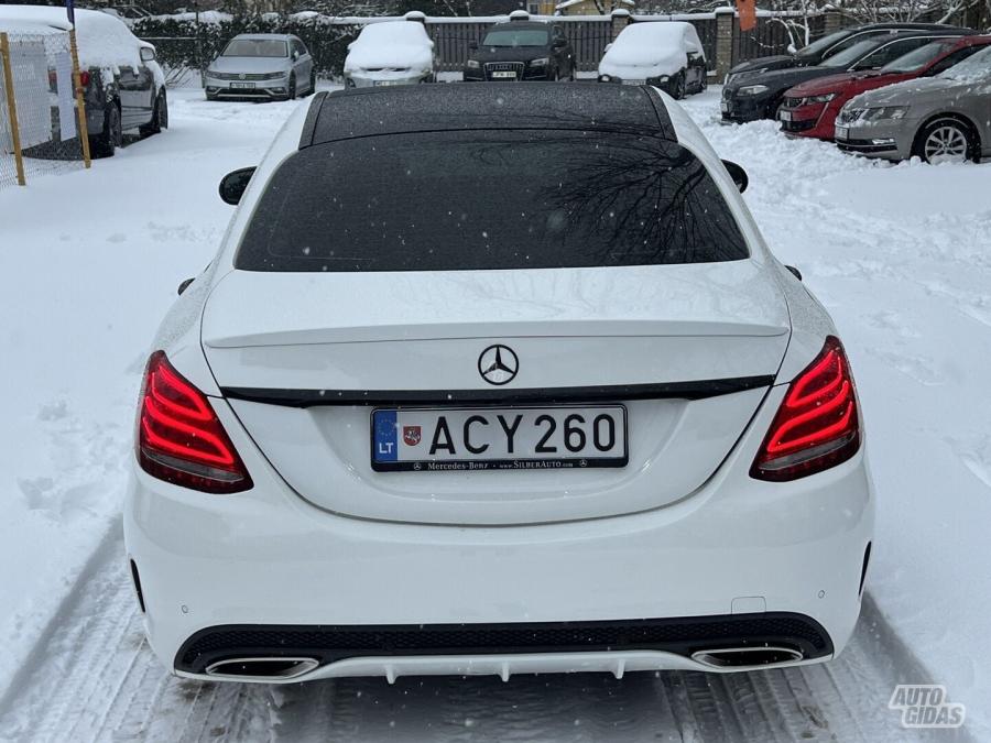 White Mercedes-Benz C 300 2015 in Vilnius, with an engine capacity of 2.00 L and mileage of 130 thousand km for 17000 €, photo 3 on AUTOMOTO.COM.LV