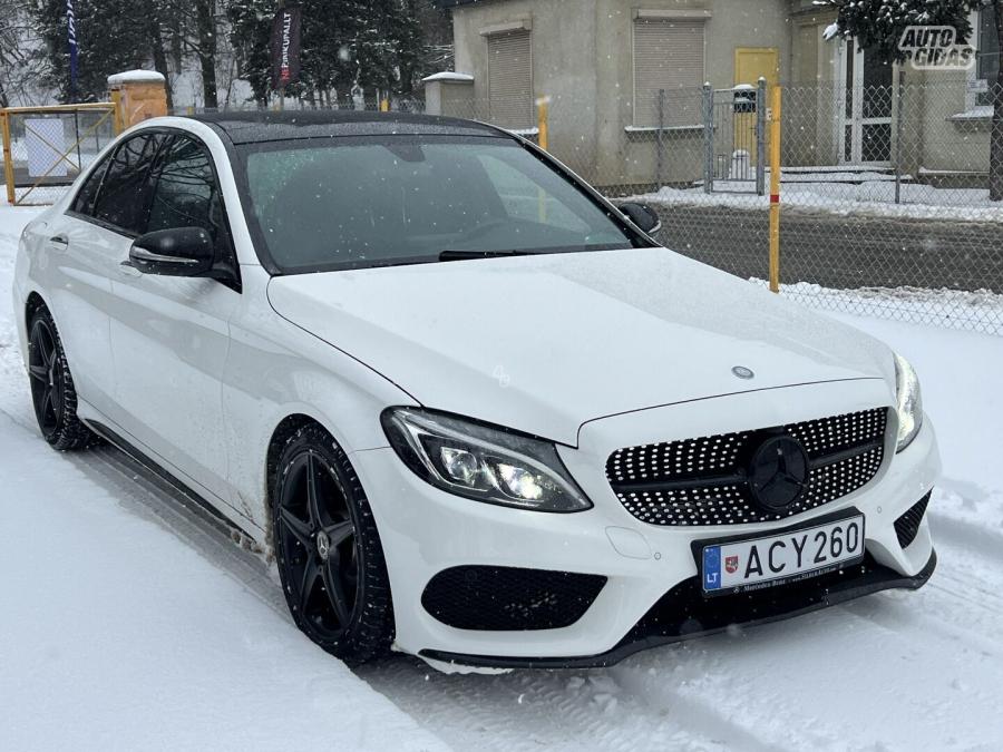 White Mercedes-Benz C 300 2015 in Vilnius, with an engine capacity of 2.00 L and mileage of 130 thousand km for 17000 €, photo 5 on AUTOMOTO.COM.LV