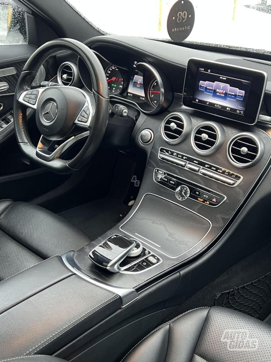 White Mercedes-Benz C 300 2015 in Vilnius, with an engine capacity of 2.00 L and mileage of 130 thousand km for 17000 €, photo 9 on AUTOMOTO.COM.LV