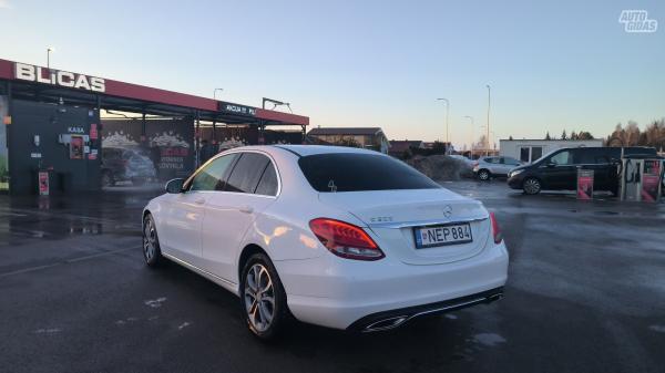 Balts Mercedes-Benz C 300 2015 Klaipėda, ar dzinēja tilpumu 2.00 L un nobraukumu 160 tūkst. km par 11900 €, foto 4 vietnē AUTOMOTO.COM.LV