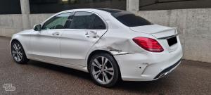 Balts Mercedes-Benz C 300 2015 Viļņa, ar dzinēja tilpumu 2.00 L un nobraukumu 170 tūkst. km par 8400 €, foto 3 vietnē AUTOMOTO.COM.LV