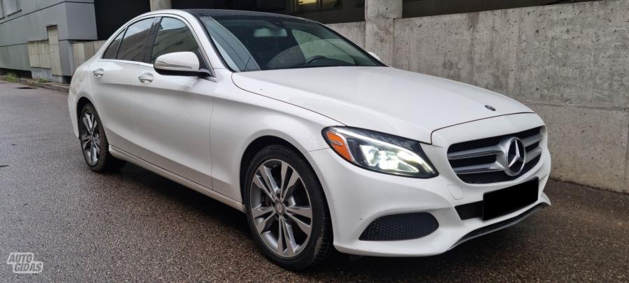 Balts Mercedes-Benz C 300 2015 Viļņa, ar dzinēja tilpumu 2.00 L un nobraukumu 170 tūkst. km par 8400 €, foto 5 vietnē AUTOMOTO.COM.LV