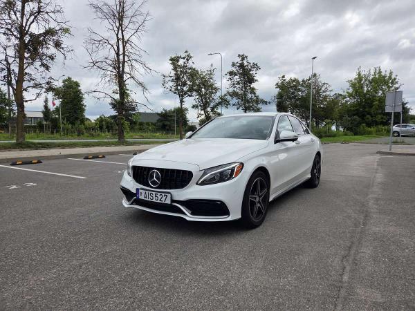 White Mercedes-Benz C 300 2015 in Vilnius, with an engine capacity of 1.99 L and mileage of 201 thousand km for 16400 €, photo 1 on AUTOMOTO.COM.LV