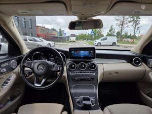 Белый Мерседес Ц 300 2015 в Вильнюс, объемом двигателя 1.99 л и пробегом 201 тыс. км за 16400 €, фото 10 на AUTOMOTO.COM.LV