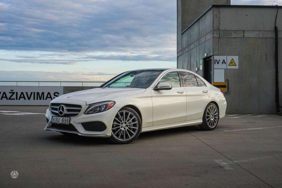 Balts Mercedes-Benz C 300 2015 Viļņa, ar dzinēja tilpumu 1.99 L un nobraukumu 161 tūkst. km par 14500 €, foto 1 vietnē AUTOMOTO.COM.LV