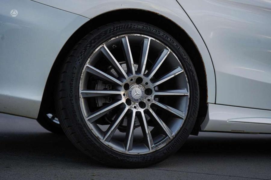 Balts Mercedes-Benz C 300 2015 Viļņa, ar dzinēja tilpumu 1.99 L un nobraukumu 161 tūkst. km par 14500 €, foto 15 vietnē AUTOMOTO.COM.LV