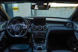 Balts Mercedes-Benz C 300 2015 Viļņa, ar dzinēja tilpumu 1.99 L un nobraukumu 161 tūkst. km par 14500 €, foto 16 vietnē AUTOMOTO.COM.LV