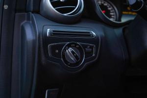 Balts Mercedes-Benz C 300 2015 Viļņa, ar dzinēja tilpumu 1.99 L un nobraukumu 161 tūkst. km par 14500 €, foto 26 vietnē AUTOMOTO.COM.LV