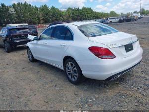 Balts Mercedes-Benz C 300 2016 Klaipėda, ar dzinēja tilpumu 1.99 L un nobraukumu 140 tūkst. km par 9800 €, foto 5 vietnē AUTOMOTO.COM.LV