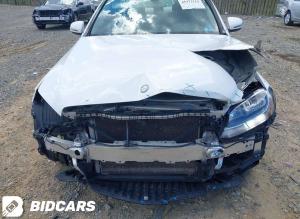 Balts Mercedes-Benz C 300 2016 Klaipėda, ar dzinēja tilpumu 1.99 L un nobraukumu 140 tūkst. km par 9800 €, foto 12 vietnē AUTOMOTO.COM.LV