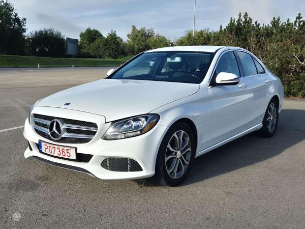 White Mercedes-Benz C 300 2016 in Siauliai, with an engine capacity of 1.99 L and mileage of 198 thousand km for 14900 €, photo 1 on AUTOMOTO.COM.LV