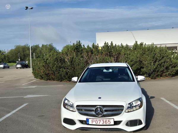 White Mercedes-Benz C 300 2016 in Siauliai, with an engine capacity of 1.99 L and mileage of 198 thousand km for 14900 €, photo 3 on AUTOMOTO.COM.LV