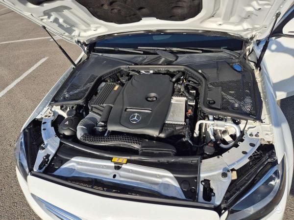 White Mercedes-Benz C 300 2016 in Siauliai, with an engine capacity of 1.99 L and mileage of 198 thousand km for 14900 €, photo 10 on AUTOMOTO.COM.LV