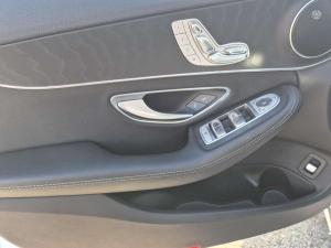 Balts Mercedes-Benz C 300 2016 Šauļi, ar dzinēja tilpumu 1.99 L un nobraukumu 198 tūkst. km par 14900 €, foto 18 vietnē AUTOMOTO.COM.LV