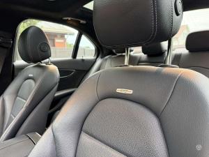 White Mercedes-Benz C 300 2017 in Vilnius, with an engine capacity of 1.99 L and mileage of 155 thousand km for 13900 €, photo 9 on AUTOMOTO.COM.LV