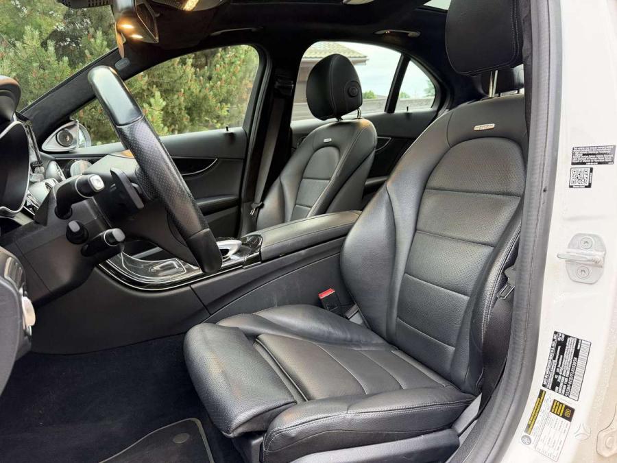 White Mercedes-Benz C 300 2017 in Vilnius, with an engine capacity of 1.99 L and mileage of 155 thousand km for 13900 €, photo 10 on AUTOMOTO.COM.LV