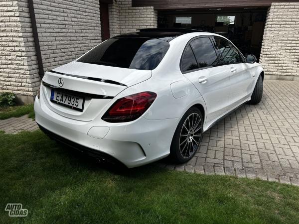 White Mercedes-Benz C 300 2019 in Kaunas, with an engine capacity of 2.00 L and mileage of 85 thousand km for 23500 €, photo 2 on AUTOMOTO.COM.LV