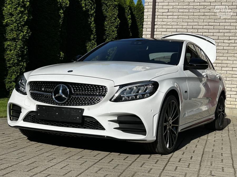 Balts Mercedes-Benz C 300 2019 Kauņa, ar dzinēja tilpumu 2.00 L un nobraukumu 85 tūkst. km par 23500 €, foto 4 vietnē AUTOMOTO.COM.LV