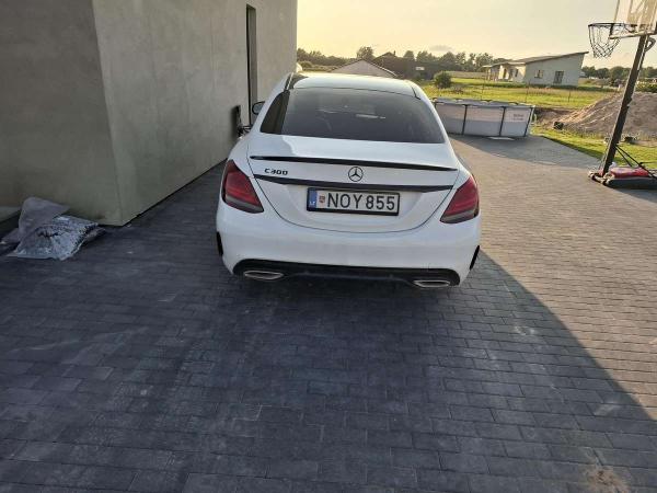 Balts Mercedes-Benz C 300 2020 Šauļi, ar dzinēja tilpumu 2.00 L un nobraukumu 110 tūkst. km par 16500 €, foto 4 vietnē AUTOMOTO.COM.LV