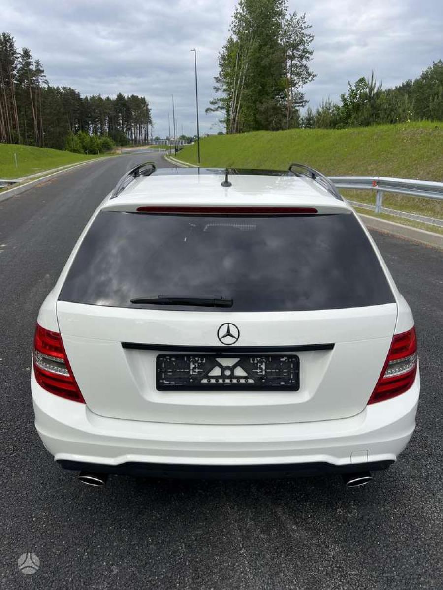 Balts Mercedes-Benz C 300 2011 Kauņa, ar dzinēja tilpumu 2.99 L un nobraukumu 289 tūkst. km par 9000 €, foto 7 vietnē AUTOMOTO.COM.LV