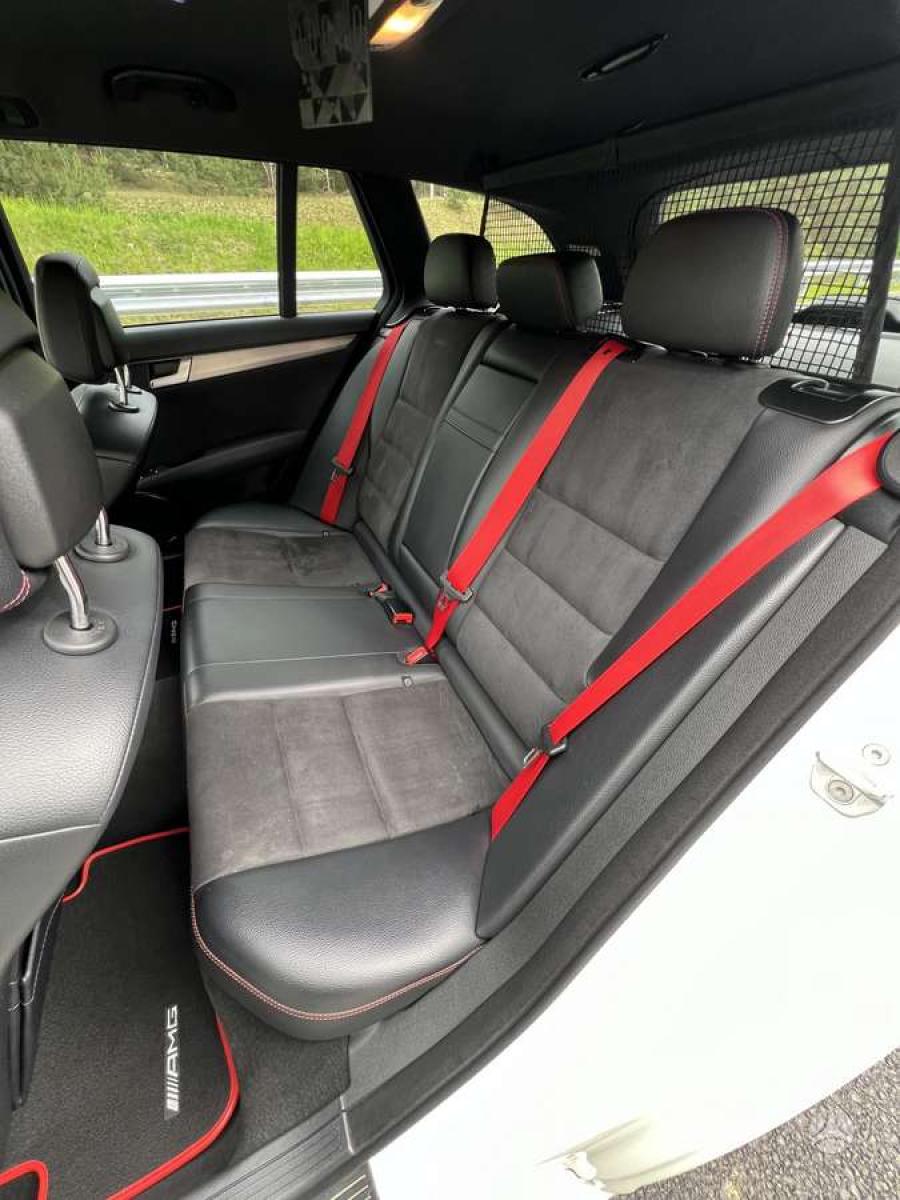 Balts Mercedes-Benz C 300 2011 Kauņa, ar dzinēja tilpumu 2.99 L un nobraukumu 289 tūkst. km par 9000 €, foto 12 vietnē AUTOMOTO.COM.LV