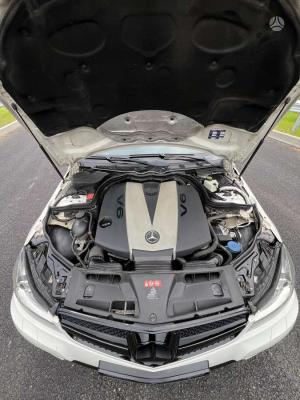 Balts Mercedes-Benz C 300 2011 Kauņa, ar dzinēja tilpumu 2.99 L un nobraukumu 289 tūkst. km par 9000 €, foto 22 vietnē AUTOMOTO.COM.LV