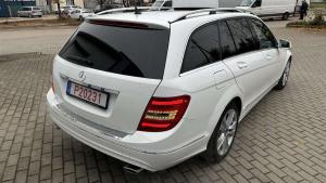 White Mercedes-Benz C 300 2012 in Marijampole, with an engine capacity of 2.99 L and mileage of 280 thousand km for 8100 €, photo 8 on AUTOMOTO.COM.LV