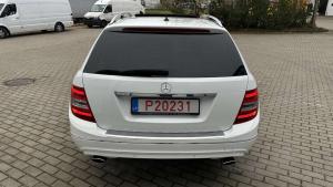 White Mercedes-Benz C 300 2012 in Marijampole, with an engine capacity of 2.99 L and mileage of 280 thousand km for 8100 €, photo 9 on AUTOMOTO.COM.LV