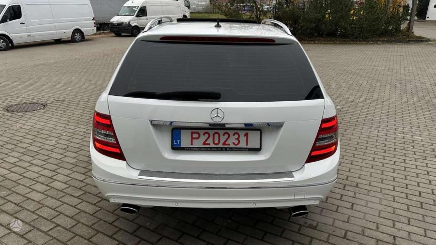 Balts Mercedes-Benz C 300 2012 Marijampole, ar dzinēja tilpumu 2.99 L un nobraukumu 280 tūkst. km par 8000 €, foto 9 vietnē AUTOMOTO.COM.LV
