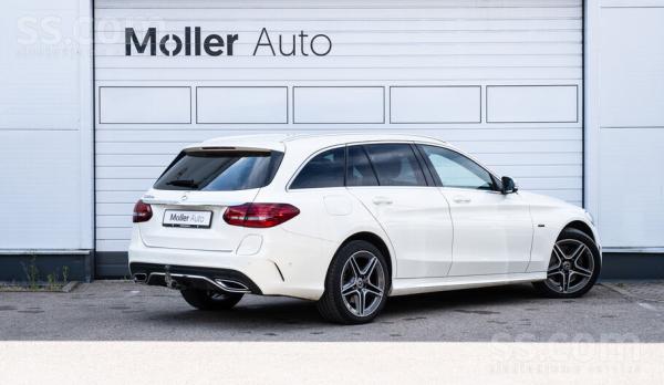 Balts Mercedes-Benz C 300 2020 Rīga, ar dzinēja tilpumu 2.00 L un nobraukumu 156 tūkst. km par 25950 €, foto 3 vietnē AUTOMOTO.COM.LV
