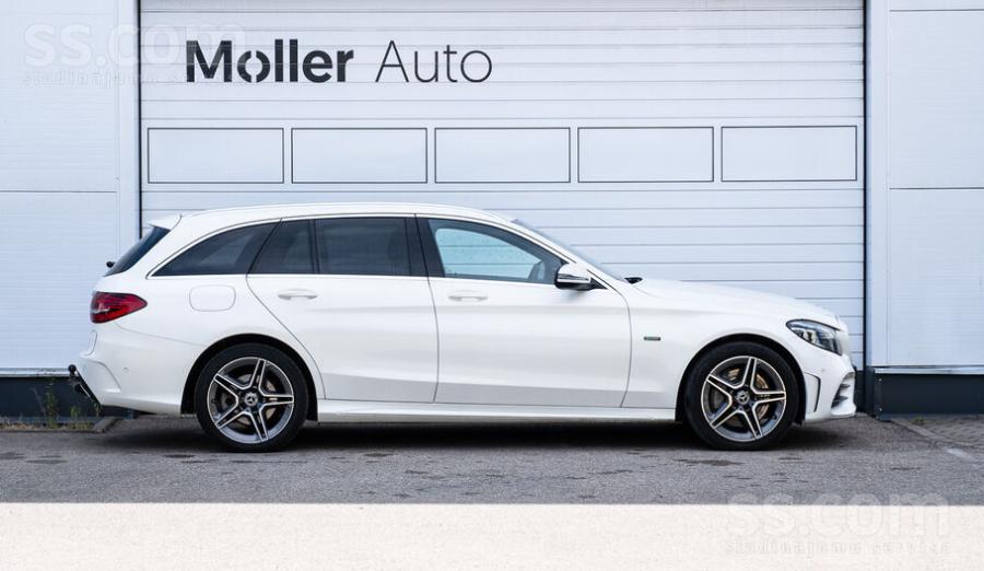 Balts Mercedes-Benz C 300 2020 Rīga, ar dzinēja tilpumu 2.00 L un nobraukumu 156 tūkst. km par 25950 €, foto 5 vietnē AUTOMOTO.COM.LV