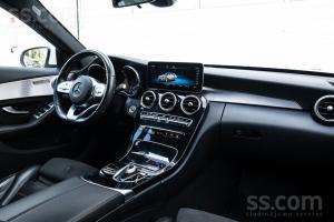 Balts Mercedes-Benz C 300 2020 Rīga, ar dzinēja tilpumu 2.00 L un nobraukumu 156 tūkst. km par 25950 €, foto 9 vietnē AUTOMOTO.COM.LV