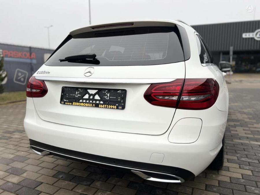 Balts Mercedes-Benz C 300 2020 Šauļi, ar dzinēja tilpumu 1.95 L un nobraukumu 179 tūkst. km par 19400 €, foto 9 vietnē AUTOMOTO.COM.LV