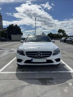 White Mercedes-Benz C 300 2020 in Vilnius, with an engine capacity of 1.99 L and mileage of 80 thousand km for 23000 €, photo 3 on AUTOMOTO.COM.LV