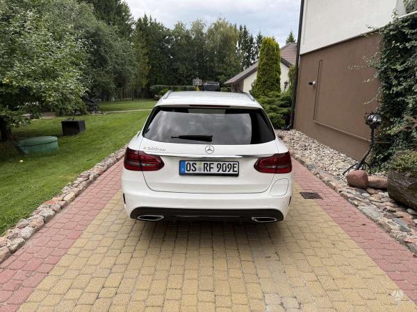 Белый Мерседес Ц 300 2020 в Тельшяй, объемом двигателя 1.95 л и пробегом 271 тыс. км за 19000 €, фото 5 на AUTOMOTO.COM.LV