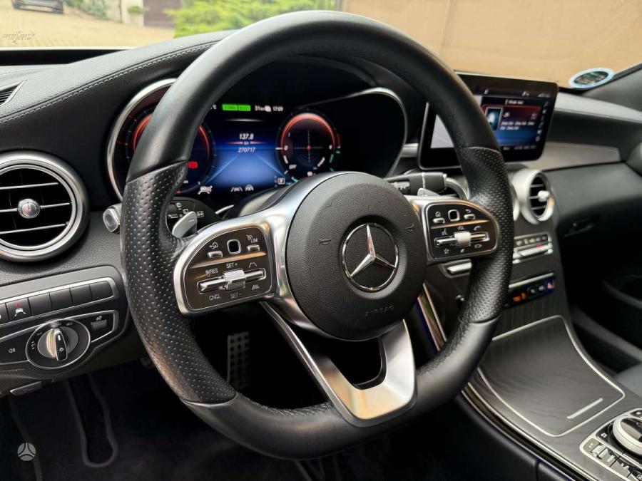 Белый Мерседес Ц 300 2020 в Тельшяй, объемом двигателя 1.95 л и пробегом 271 тыс. км за 19000 €, фото 14 на AUTOMOTO.COM.LV