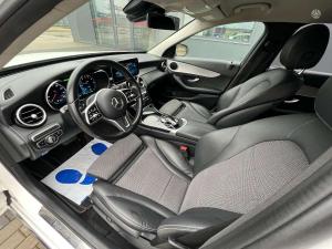 Balts Mercedes-Benz C 300 2020 Šauļi, ar dzinēja tilpumu 1.95 L un nobraukumu 180 tūkst. km par 18800 €, foto 9 vietnē AUTOMOTO.COM.LV
