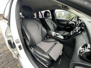 Balts Mercedes-Benz C 300 2020 Šauļi, ar dzinēja tilpumu 1.95 L un nobraukumu 180 tūkst. km par 18800 €, foto 24 vietnē AUTOMOTO.COM.LV