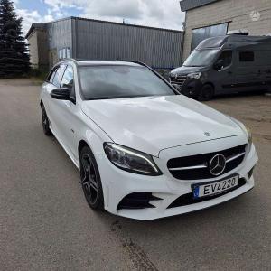 White Mercedes-Benz C 300 2021 in Taurage, with an engine capacity of 2.00 L and mileage of 121 thousand km for 19500 €, photo  on AUTOMOTO.COM.LV