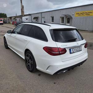 White Mercedes-Benz C 300 2021 in Taurage, with an engine capacity of 2.00 L and mileage of 121 thousand km for 19500 €, photo 6 on AUTOMOTO.COM.LV